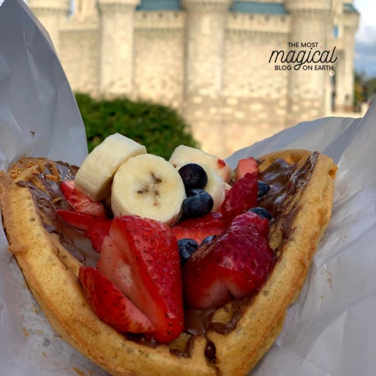 Yummiest Snacks in the Magic Kingdom | Best Theme Park Food