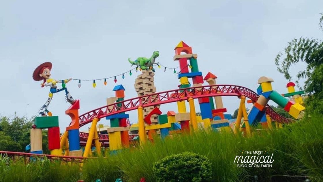 Disney Summit Cheer Competition: Insider Tips & Facts | Disney Blog